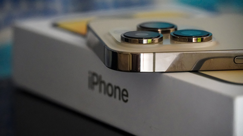 Apple, iPhone 18 ile birlikte bu özellikten tamamen vazgeçebilir - CHIP ...